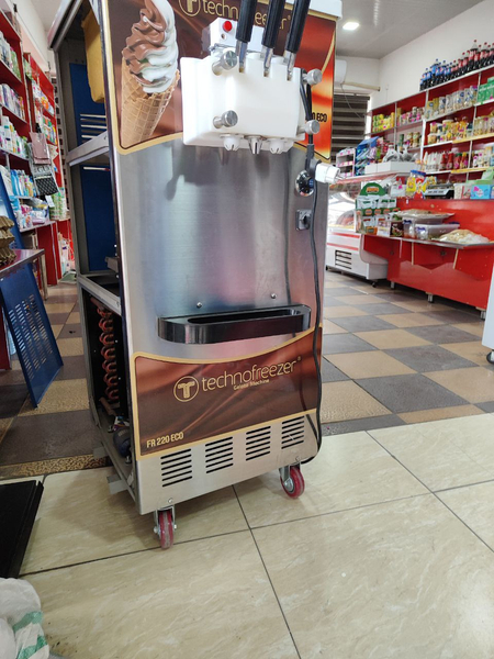 Muzqaymoq apparat