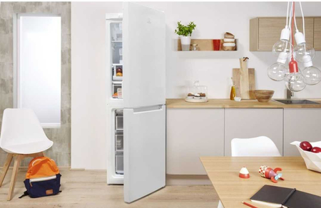 Холодильник INDESIT DS4160W/белый/Гарантия/Доставка