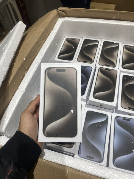 Ultara Max yengi telefon aksiyada