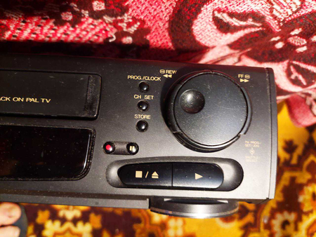 Продам видеомагнитофон JVC HR-J417MS Японской сборки