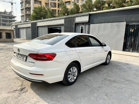 Продается электромобиль Volkswagen e-lavida