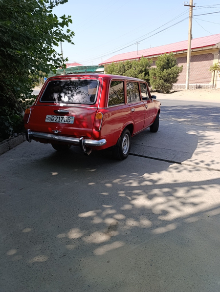 Vaz 2102 sotiladi
