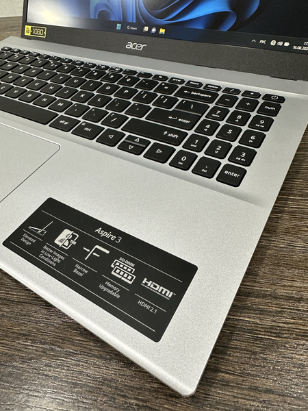 новый, мощный i3 ноутбук Acer Aspire 3 A315-59G, отличное состояние