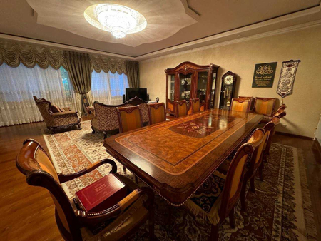 ПРОДАЕТСЯ 4/1/4 180м2 +цокольный: 164м2 Генерал Узокова хороший ремонт
