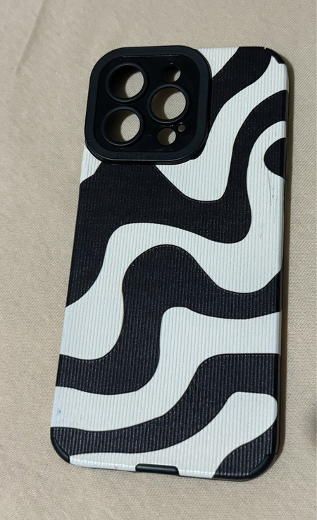 Чехлы на iPhone 15 Про макс