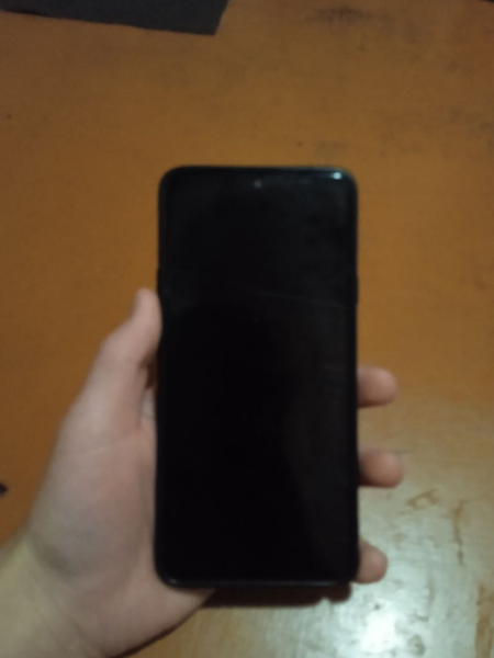 Telefon sotiladi
