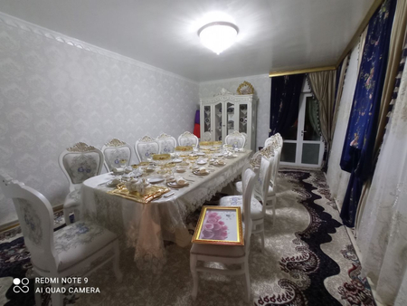 Стол-стул, стенка сотилади