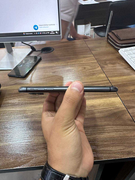 iphone 11 Сотилади