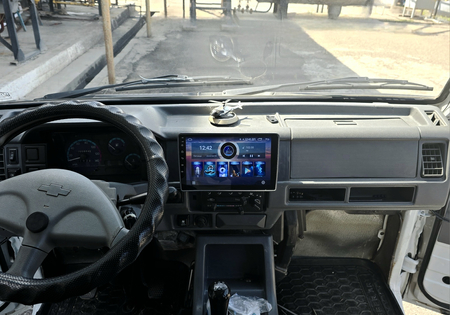 Damas ANDROID tesla manitor 4/32 + RAMKA