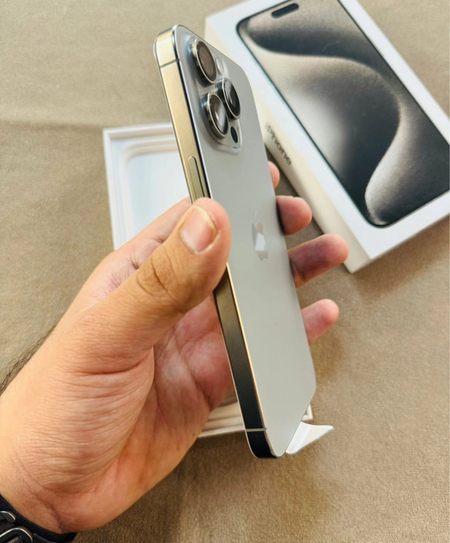 iPhone 15 Pro Max