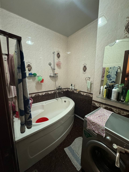 Срочно продается на Авиасозлар-2 (1в2/4/5 с мебелью и техникой франция
