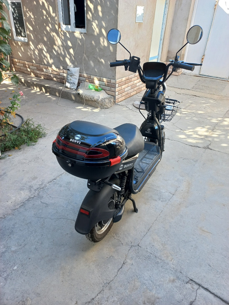 Elektro Skuter Bonvi Srochni sotiladi