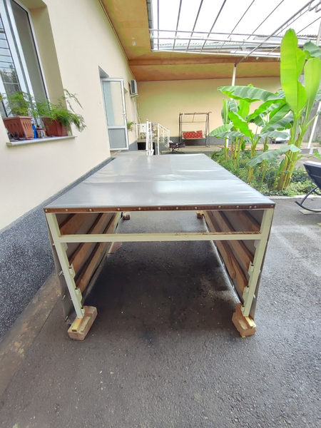Labo uchun tent sotiladi
