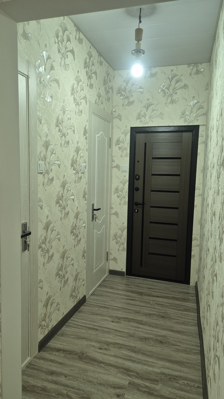 Продаётся квартира 2х ком. переделанная в 3х