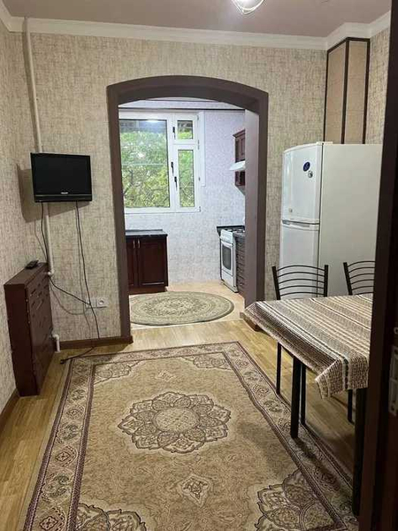 Сдается квартира в центре города адрес массив Ойбек