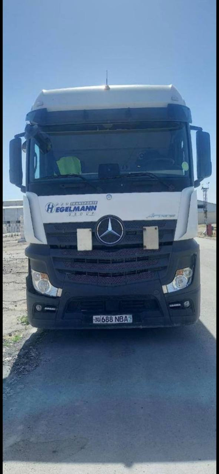 Mercedes Aktors + KRONE прицеп Сотилади