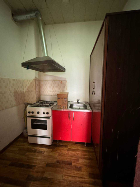 Продаётся 2х комнатная квартира на 3 - этаже. Согдиана