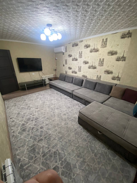 Аренда чиланзар 5 3/1/4 Кирпич 2*6 балкон звоните Ясмина