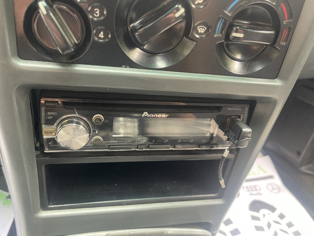 Продам Магнитофон Pioneer Mixtrax, Yaxshi xolatda zo’r ishlidi.