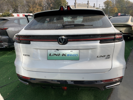 CHANGAN UNI-K 2024 года 1,5Т Гибрид.