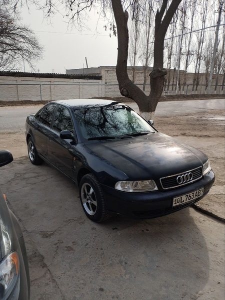 Audi  A4 1997-yil