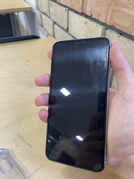 Iphone Xs Max холати яхши кар дак бор