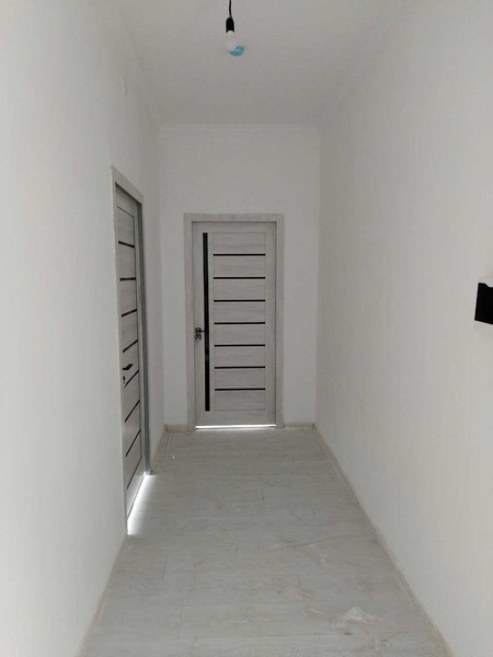 Srochniy Sergeli Sputnik 16a  2/2/16 Super narx Sotiladi 67.5 m²