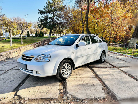 Продается Chevrolet Lacetti 1.8