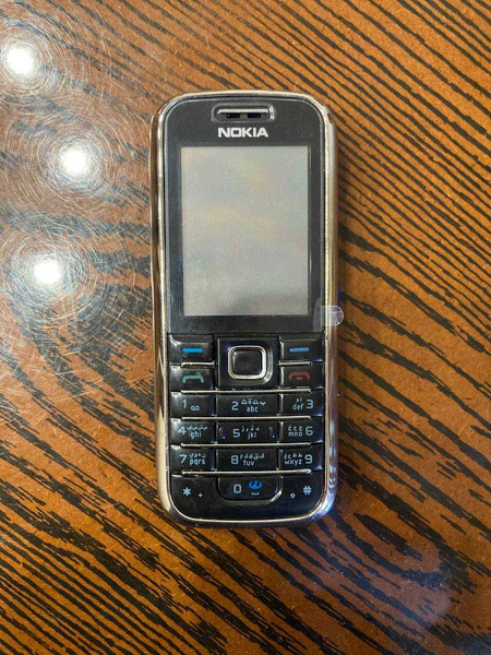 Продается Nokia 6233