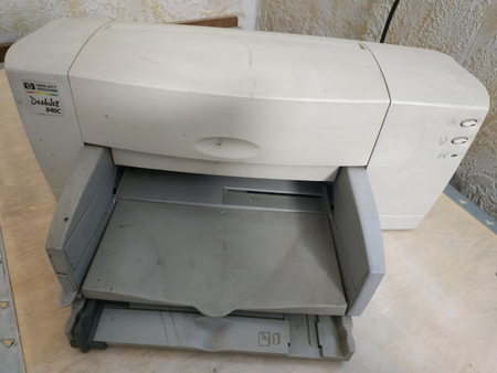 Принтер HP Deskjet 840C
