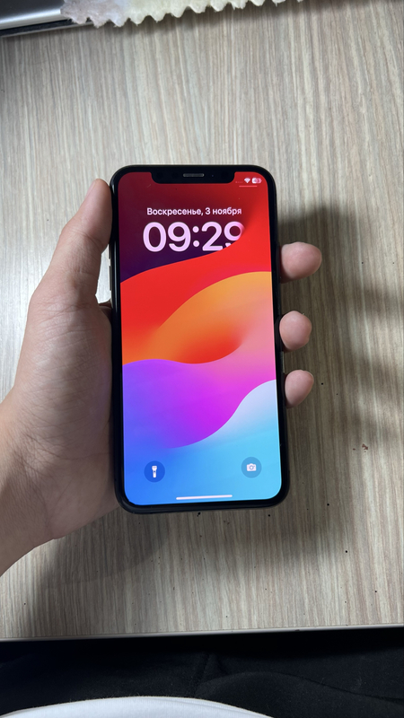 iPhone XS  64 gb