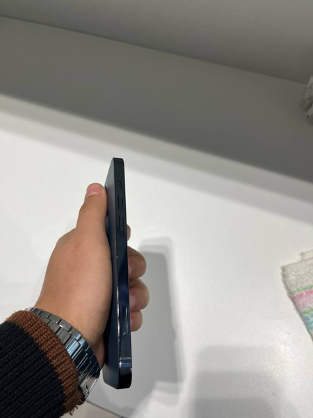 Iphone 12 pro blue