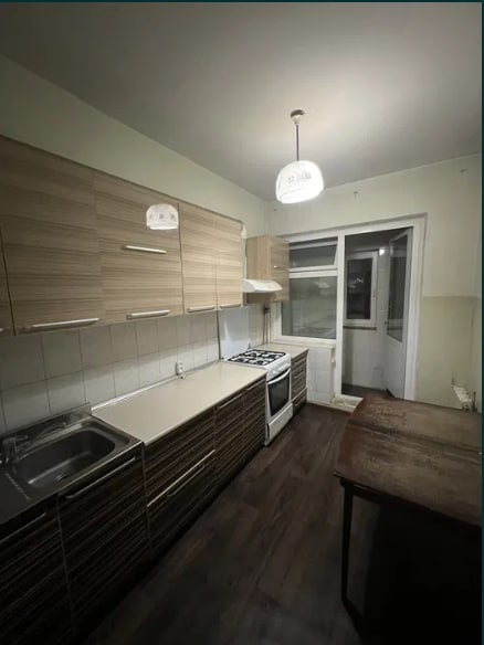 Квартира на Ойбеки 3/9/9 лоаации топ
