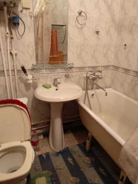 Продается двухкомнатная квартира в кирпичном доме 2 этаж