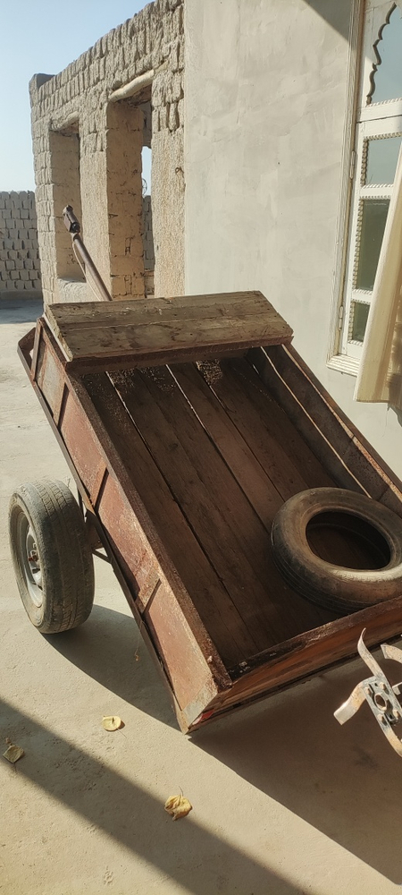 Mini traktor sotiladi