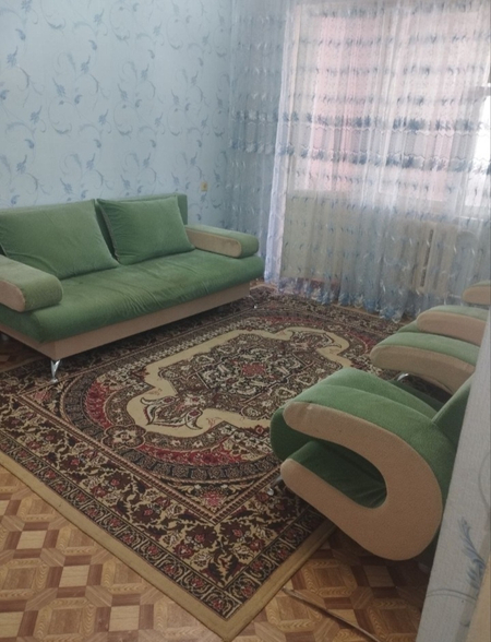 Новза метро. Чиланзар 5 квартал  2/4/4 улучшенка.