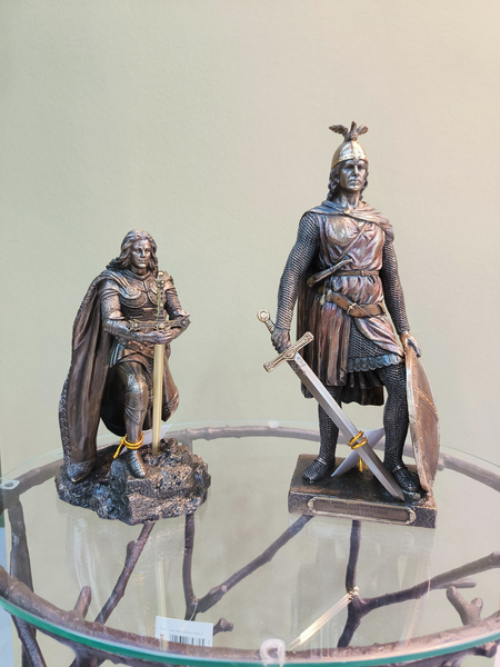 Эксклюзивные статуэтки Veronese Design