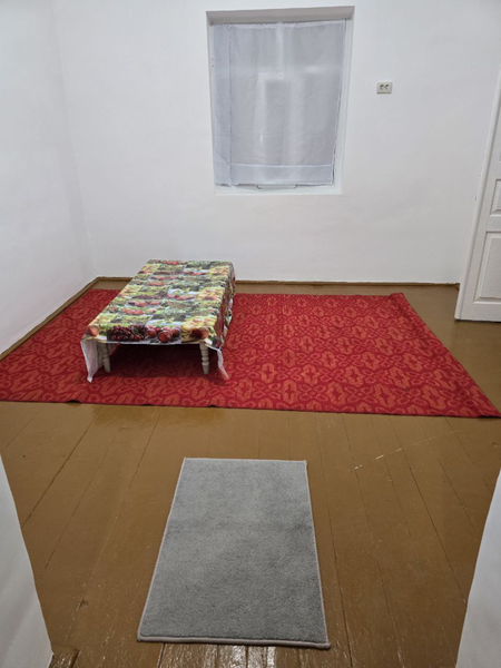 Ижарага ховли. 6 хонали факат кизларга