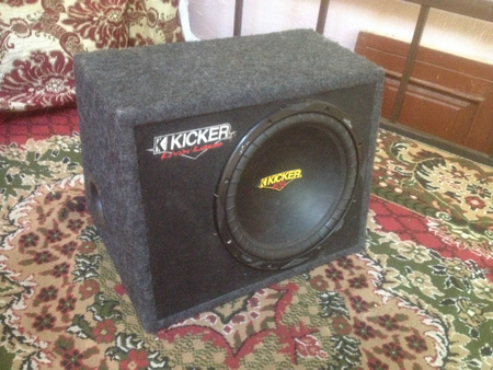Сабвуфер kicker 12 дюймовый