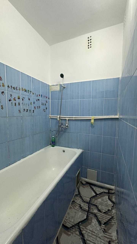 Продаётся 2х комн квартира на 3 этаже Ор-р Чевар