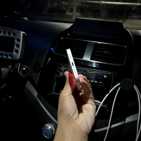 iPhone 12 ochilmagan