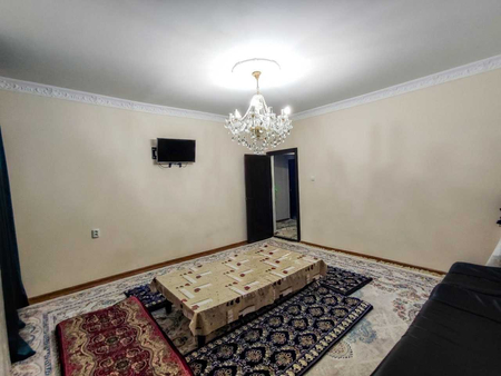 Срочно продается! Себзар 2х комнатная,8 этаж,9 этажка,Отд. вход, 65 м2