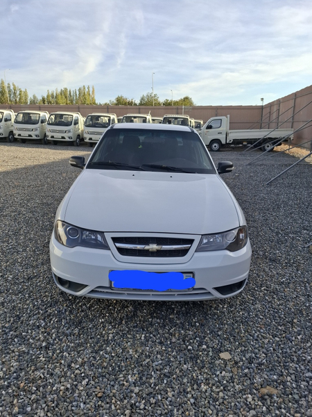 Chevrolet neksiya