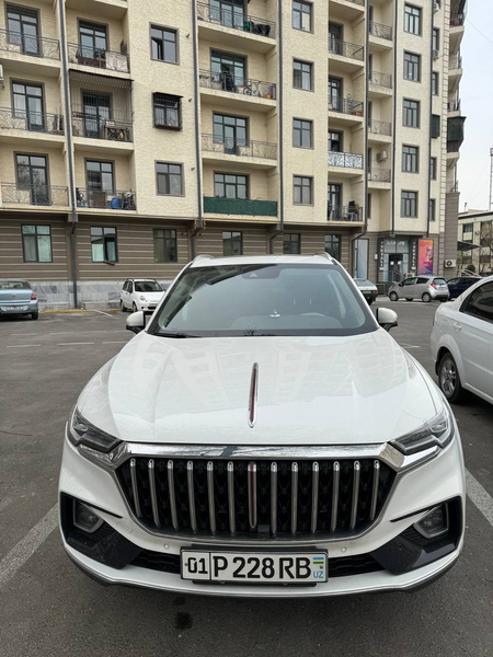 Hongqi hs 5 sotiladi