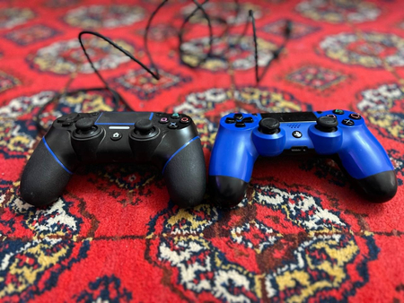 Play station 4 slim