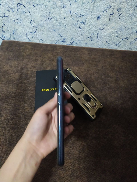 Poco x3 pro 8+3/256 sotiladi!!!