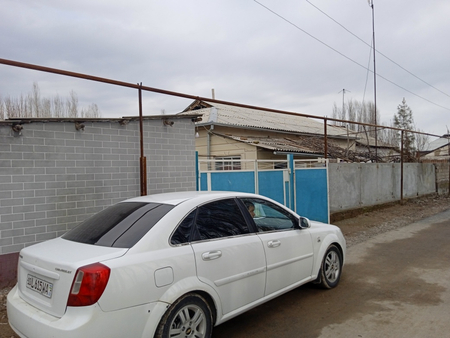 Продоется дом 10.8соток