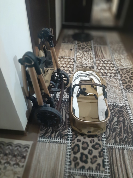 Продам детскую каляску оригинал