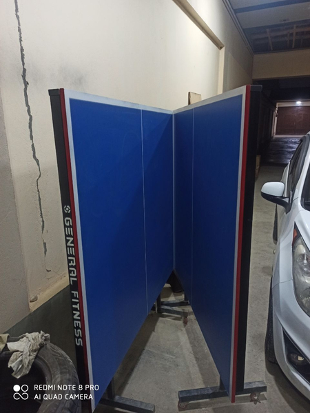 Tennisniy stol xolati yengi