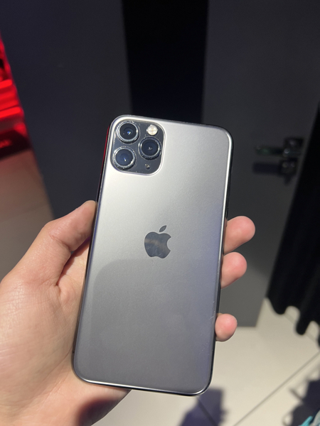 Telefon iphone 11 pro 64gb